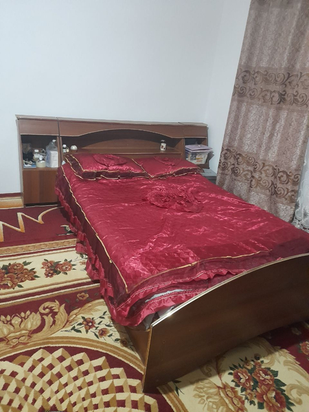 Гарнитура сотилади