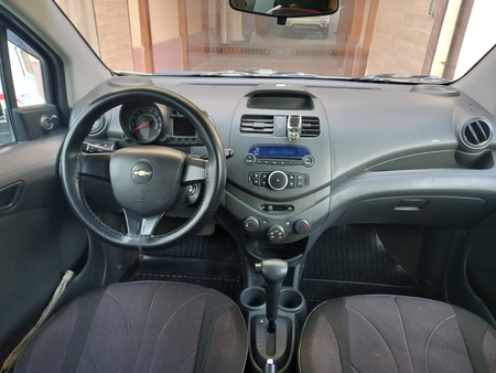 Chevrolet Spark sotiladi
* Karobkasi : Avtomat
* Ishlab chiqarilgan yi