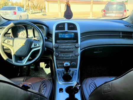 Chevrolet Malibu 1 / 2 - позиция  сотаман.