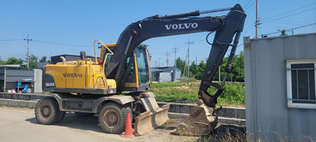 Excavator VolvoEW145B