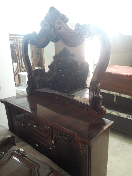 Sher mebel kampaniya
