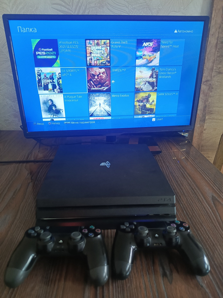 Playstation 4 PRO 1TB 4K UHD +18игры