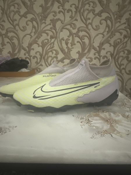 Бутсы для футбола Nike