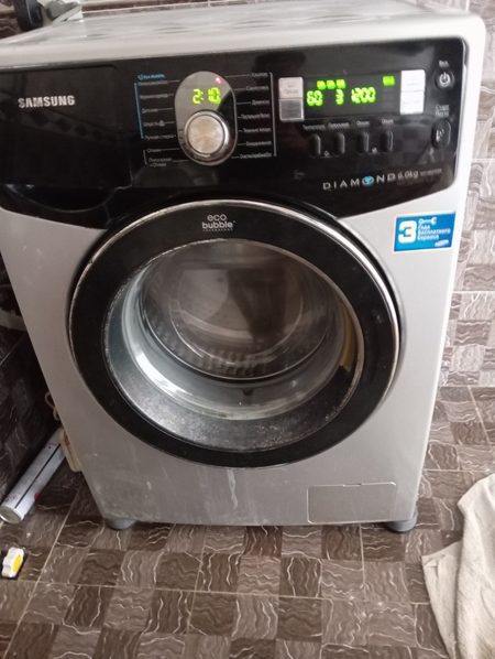Samsung kir moshina sotiladi
