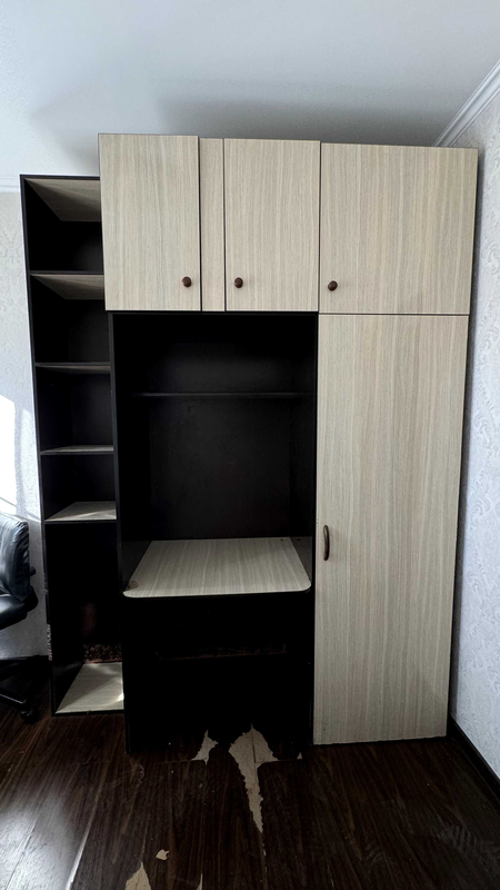 Продается мебель в детскую, шкаф, стол письменный, кровать