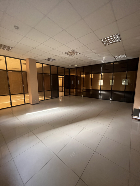 Под Офис, Представительство, Мед. центр|1400м2 - 20 комнат|Метро Айбек