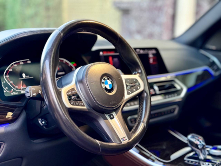 BMW X5 40i в отличном состоянии