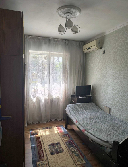 Юнусабад 12кв 1/4/4