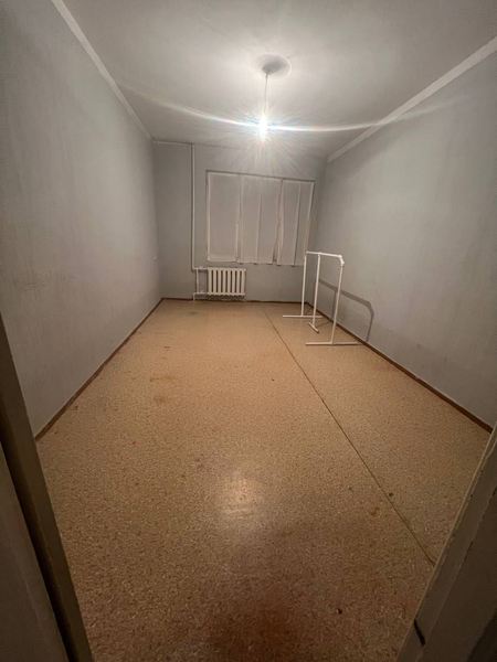 Продается квартира Чиланзар 12 трехкомнатная