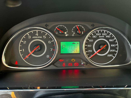 Срочно продается  Chevrolet Gentra 3 позиция с полной комплектацией