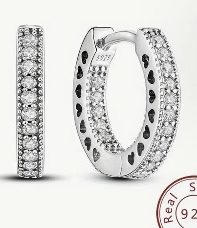 Продаются серьги Pandora серебро 925 проба