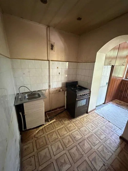 Чиланзар 24 квартал 2/3/5 Кирпичный дом, смежка,2 балкона Площадь 57м²