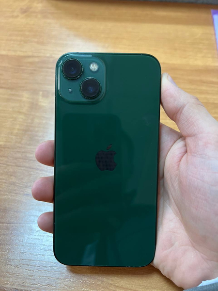 iPhone 13 green ideal