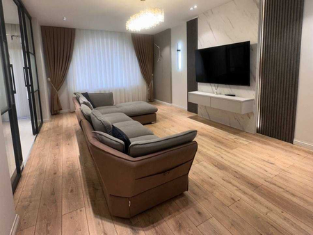 Продаётся 4/2/9 квартира  ЖК NRG Mirzo Ulugbek
