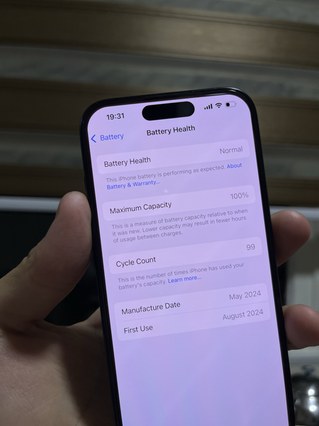 IPHONE 15 Pro yengi ochilgan
