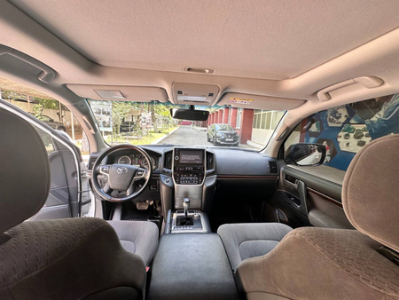 Продам свой Land Cruiser 200 4.6L в идеальном  состоянии