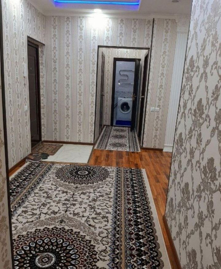Arenda Sebzor Riveria makroni togrisida 2 xona 3 xona qilingan 80 kvm2