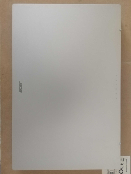 Kompyuter Acer Aspire 3
