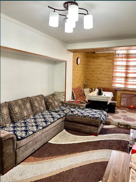ШРуставели  2/4/4 Кирпичный Балкон 2*6м² Общ пл 50м² +Мебель +Техника