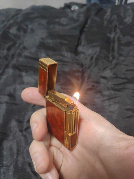 Оригинал антикварная зажигалка Dupont