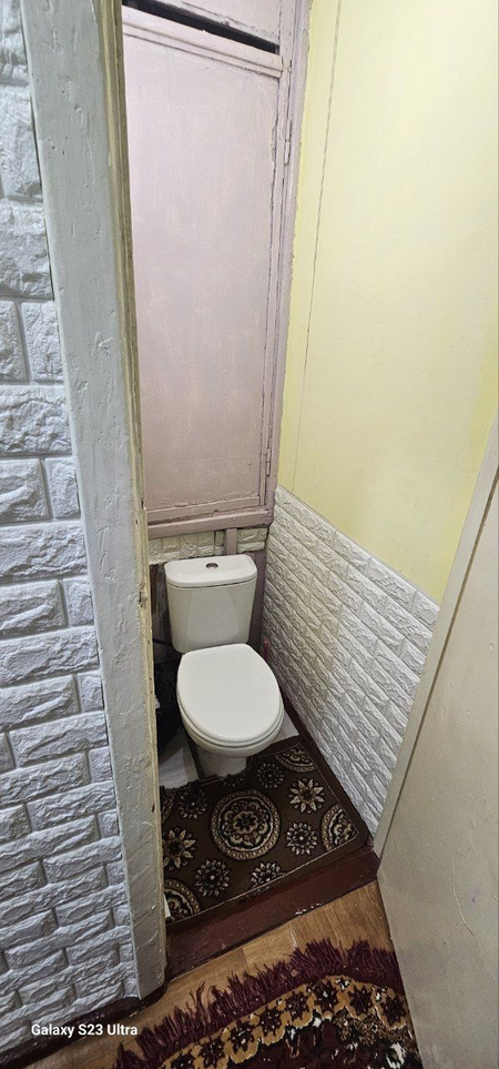 Сдаётся Чиланзар 8 1 комн. 1 этаж.