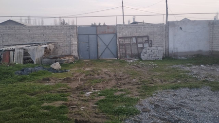 Тошкент шахар Яшнобод тумани  тузель 6 соток ховли ер сотилади Учаска.