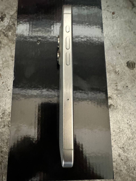 Iphone 15 pro.