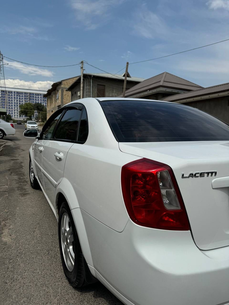 Lacceti 1.8 toza