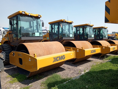 Бир барабанли каток XCMG XS163J XS163J - Фойдаланишдаги оғирлиги: 16