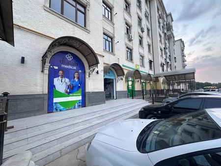 Продаётся нежилое помещение под офис.