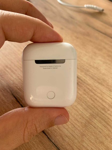 Продам Airpods 2