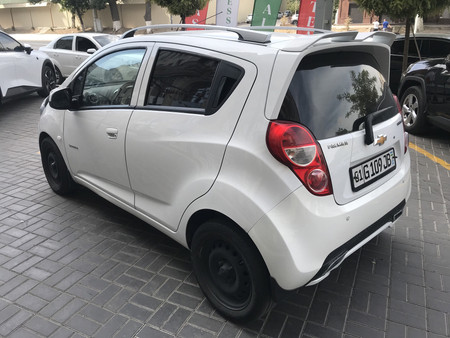 Chevrolet Spark AT 2020