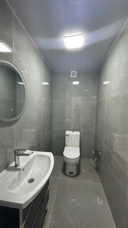 Продается 3 ком. Куартира на 3 этаже площадью 100 кв.м. Ор. 7 школа