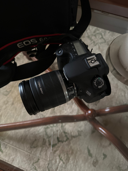 Canon eos 60D, отличное состояние, большая сумка в подарок