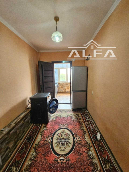 3 xonali 80m² 3-qavat sotiladi.