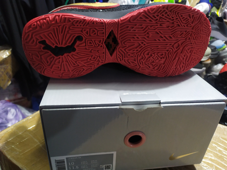 Кроссовки Nike Lebron XX