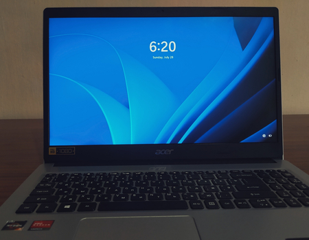 Acer kompaniya tegishli boʻlgan notebook sotiladi