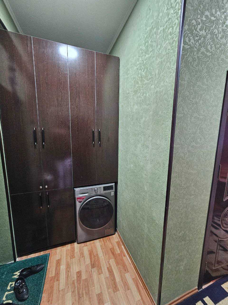 2 xonali 45m² 5-qavat uy sotiladi