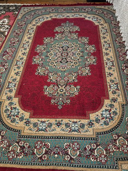 Gilam sotiladi arzon 5x5,3x4 qozon ocoq savatla