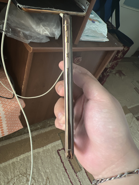 iPhone XS 64gb Gold