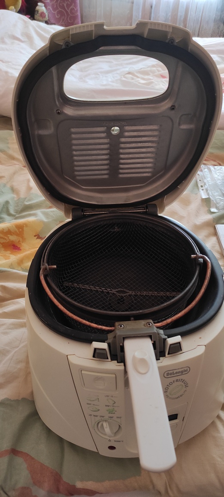 Фритюрница электрическая DeLonghi