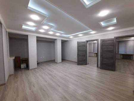 Аренда офиса в центре Цум, Космонавтов, Посольство Кореи