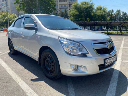 Chevrolet Cobalt, 2014г, серебристный металлик