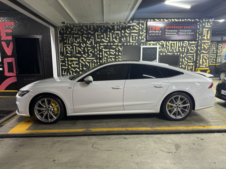 Audi A7 C8 в богатой комплектации 3 литра 340 л.с.