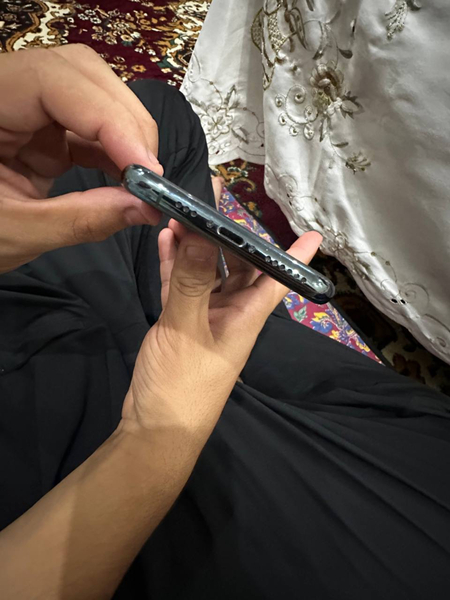 Iphone 11 pro garantiya beriladi