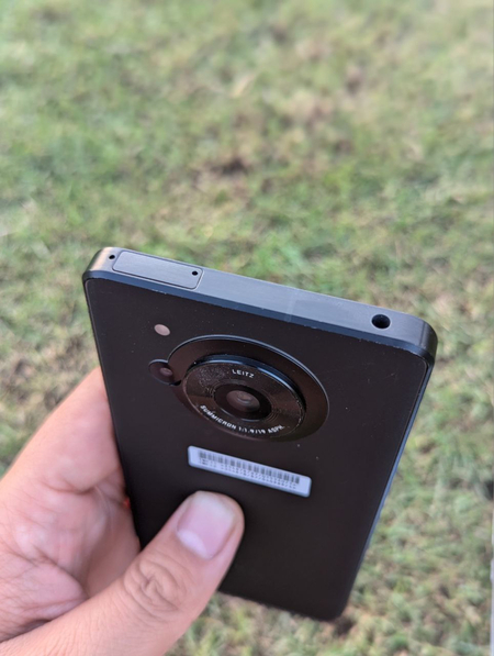 Sharp aquos r7 (12/256 240ghz экран)