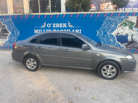 Gentra  sotiladi naxt va arenda 2000 kamida