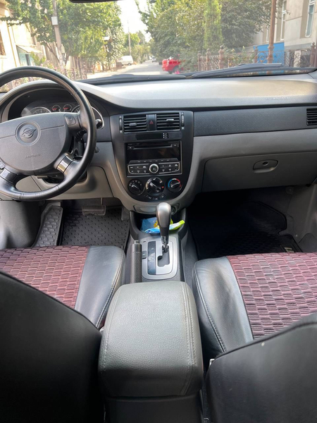Chevrolet gentra 2018 yil avtomat yevro sotiladi