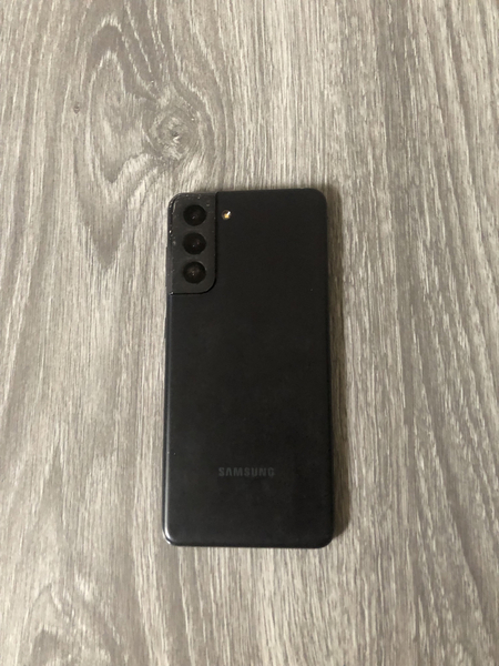 Samsung galaxy S21 5G  256 gb  holati ideal