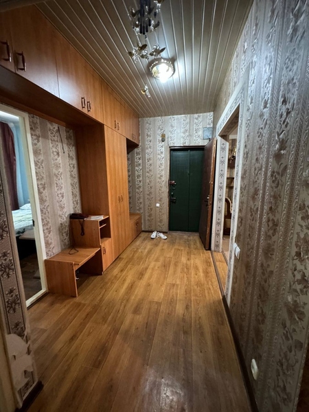 Продается 3х переделанная в 4х квартира